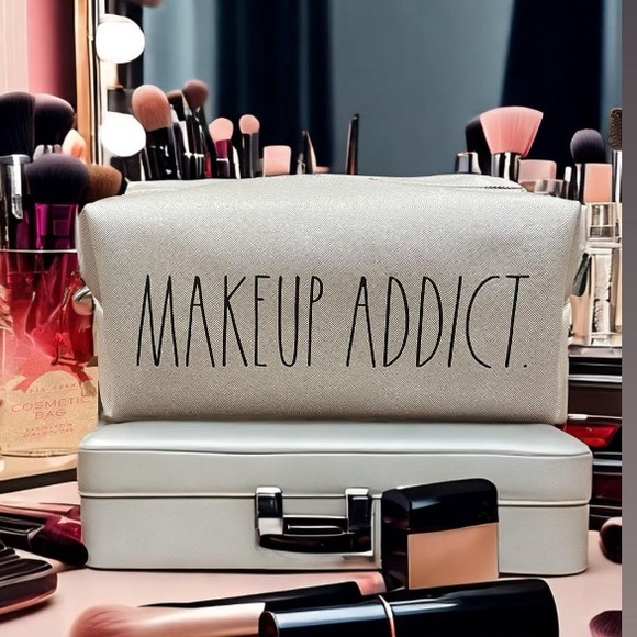Rae Dunn | Makeup | Rae Dunn Makeup Addict Cosmetic Bag In Silver ...
